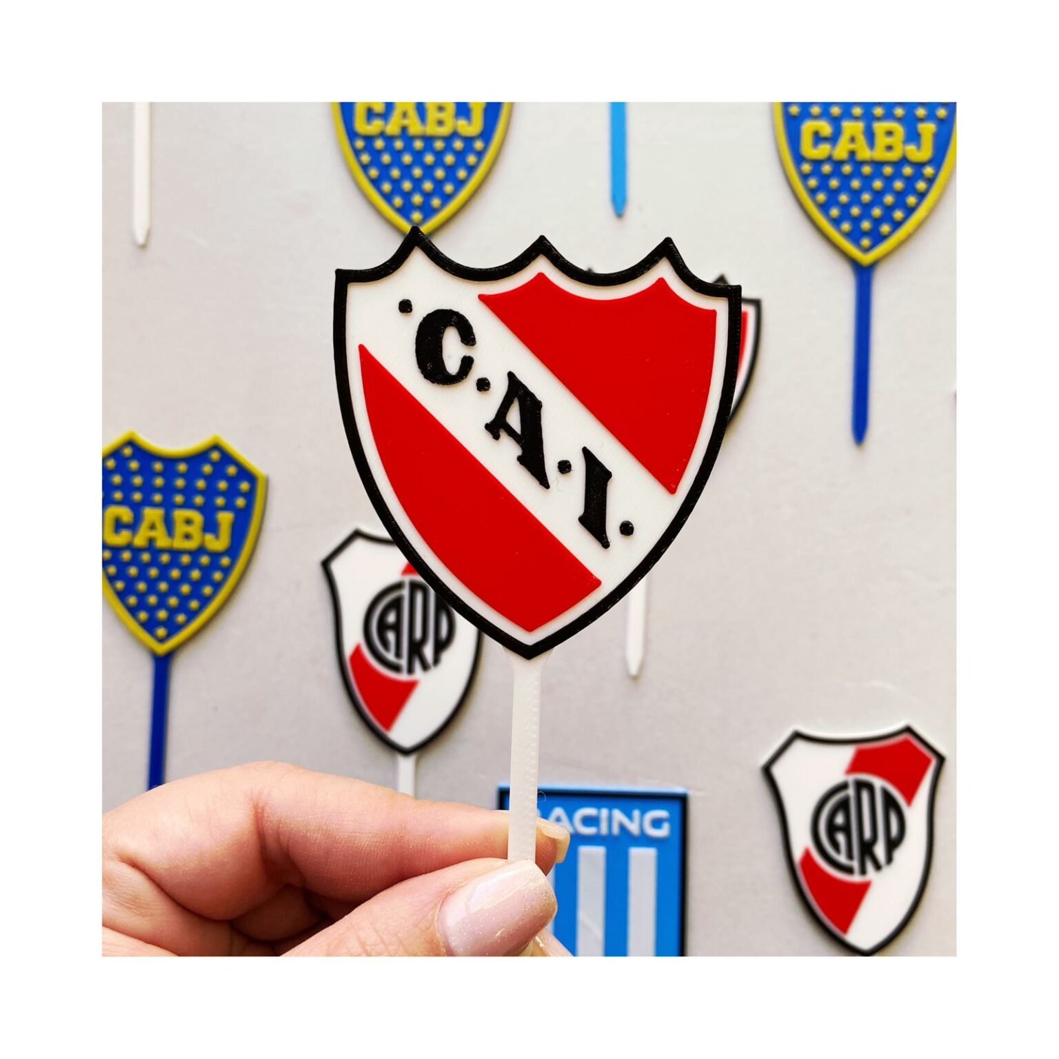 Toper / Llavero «Escudo Equipo Futbol» x unidad – Tienda de Deseos